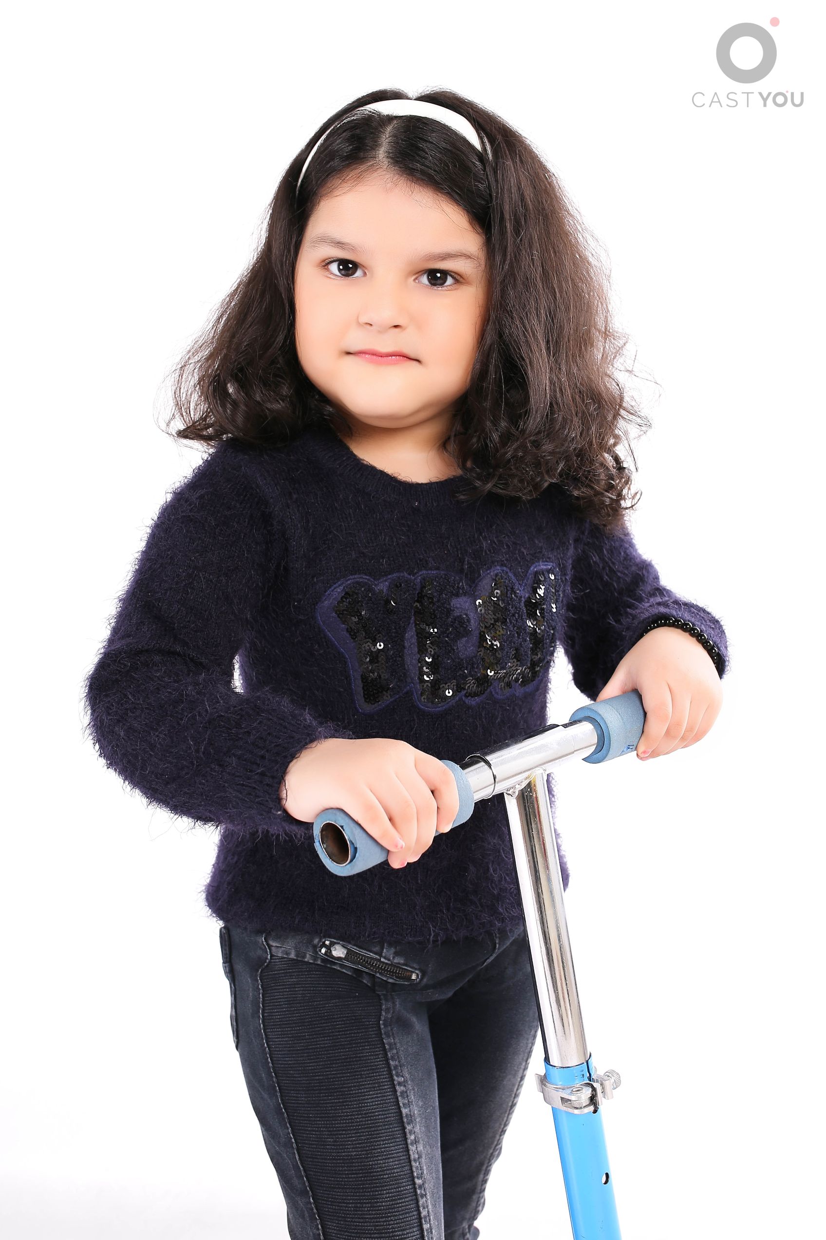 Maanya Chaturvedi - CastYou