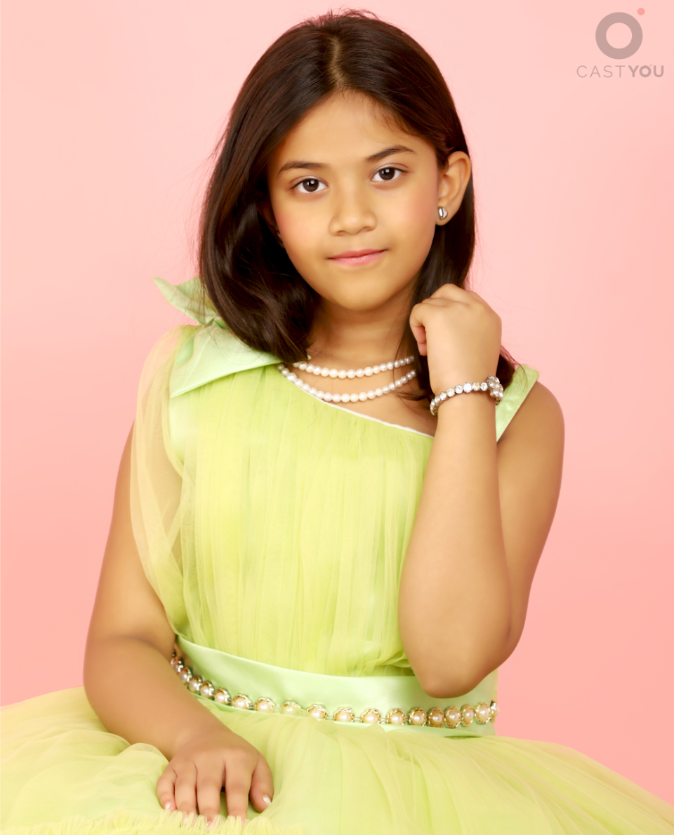Female Child Artists
