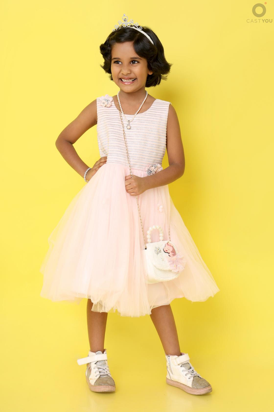 Mahasri YS - CastYou