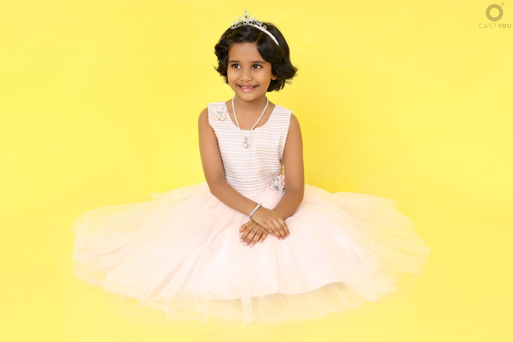 Mahasri YS - CastYou