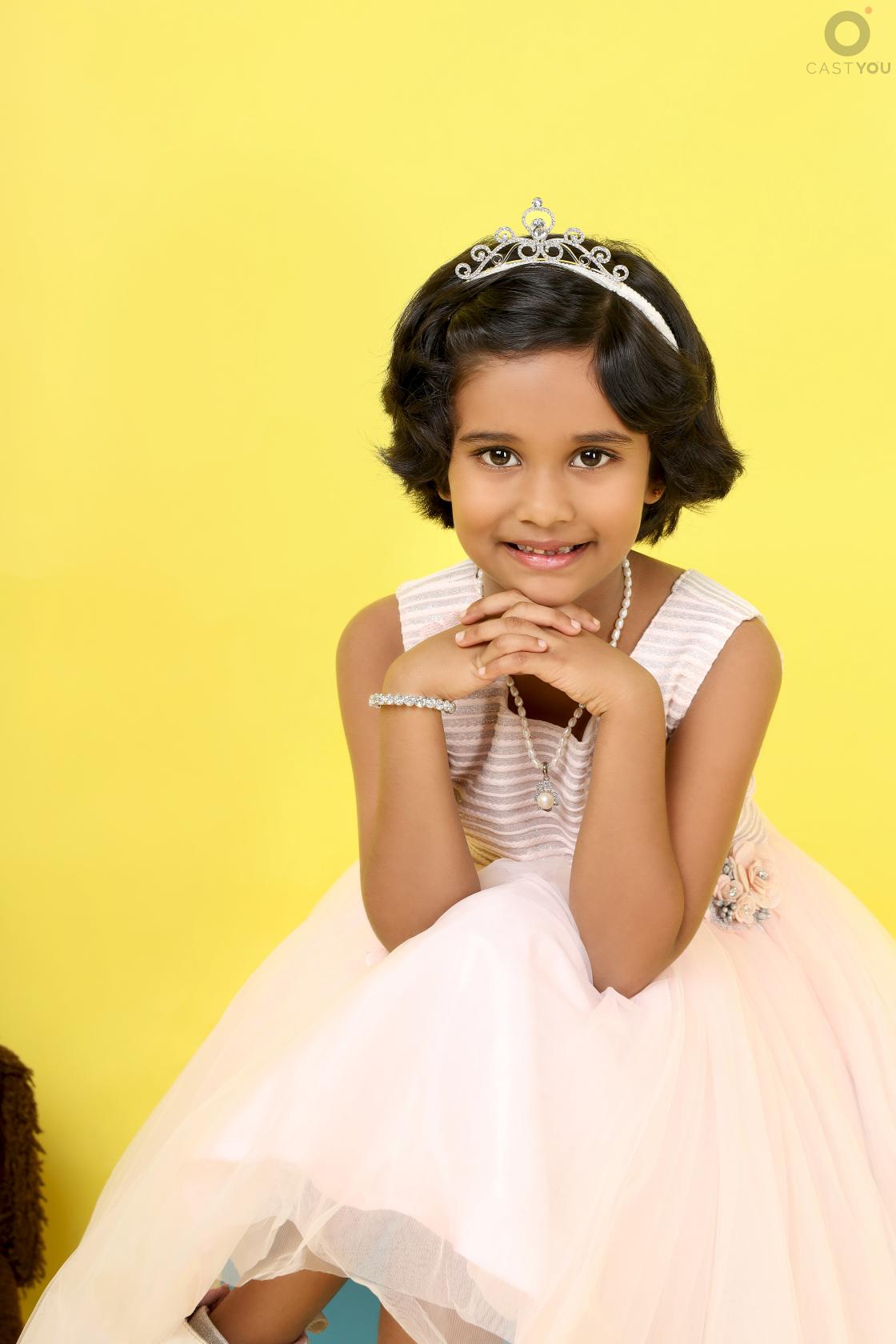 Mahasri YS - CastYou