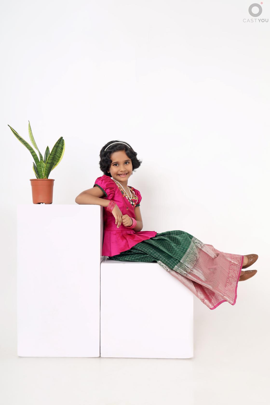 Mahasri YS - CastYou